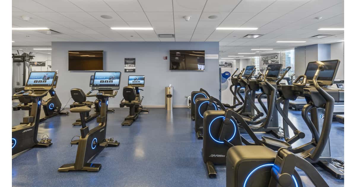 Symbio™ Elliptical Movement Patterns | Life Fitness